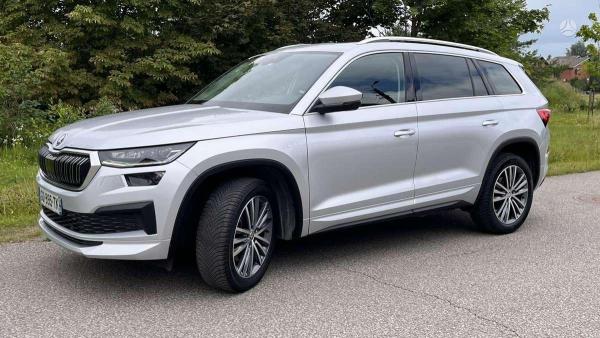 Серый Шкода Kodiaq 2023 в Паневежис, объемом двигателя 1.97 л и пробегом 220 тыс. км за 20500 €, фото 2 на AUTOMOTO.COM.LV