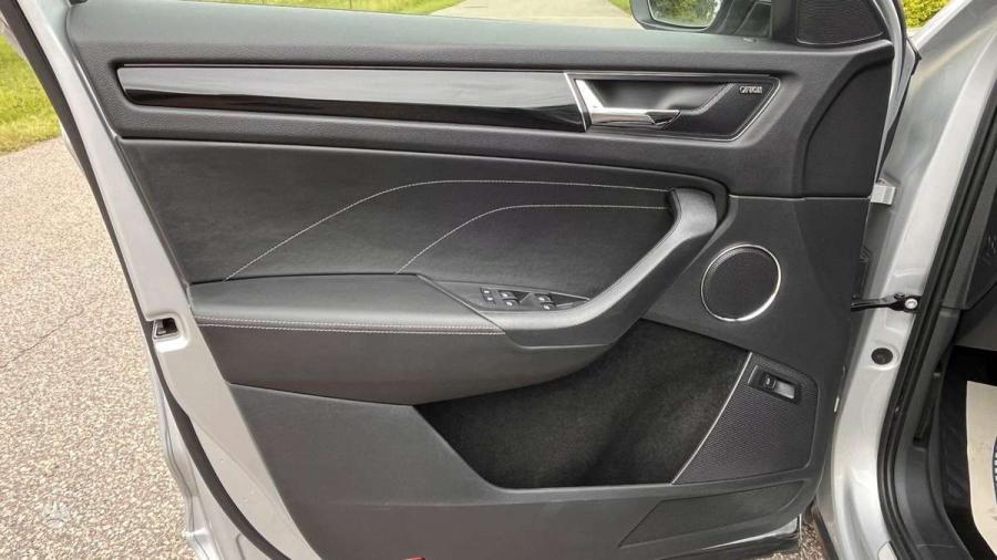 Серый Шкода Kodiaq 2023 в Паневежис, объемом двигателя 1.97 л и пробегом 220 тыс. км за 20500 €, фото 16 на AUTOMOTO.COM.LV
