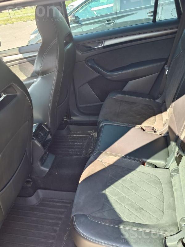 Grey Skoda Kodiaq 2023 in Jelgava, with an engine capacity of 2.00 L and mileage of 203 thousand km for 24000 €, photo 7 on AUTOMOTO.COM.LV