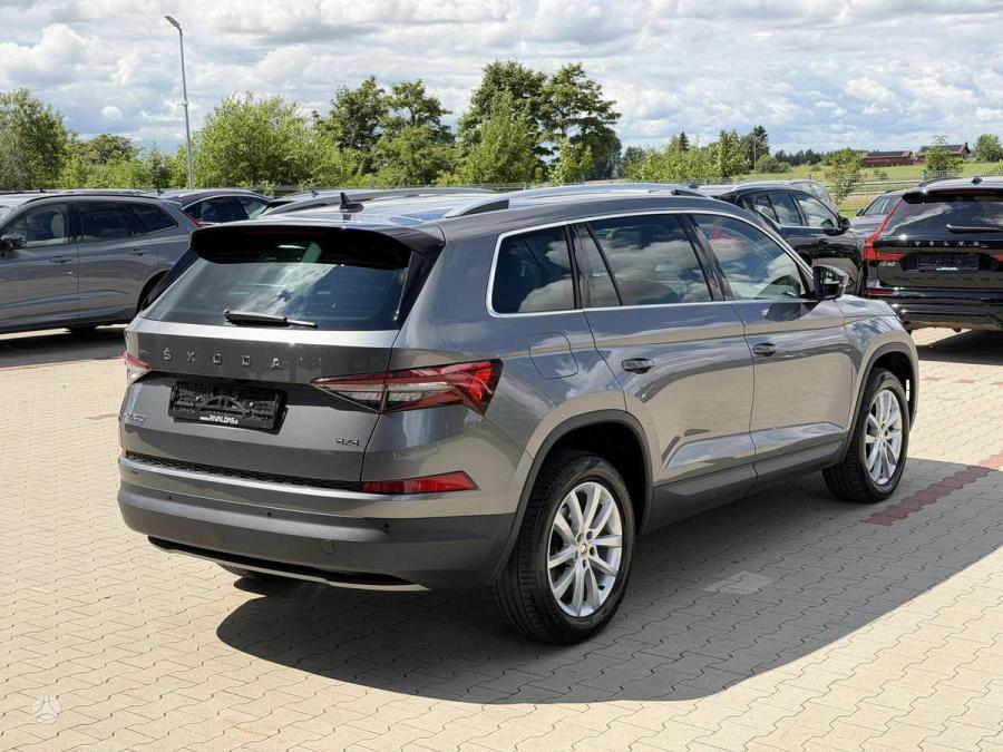Pelēks Skoda Kodiaq 2023 Šauļi, ar dzinēja tilpumu 1.97 L un nobraukumu 116 tūkst. km par 28990 €, foto 11 vietnē AUTOMOTO.COM.LV