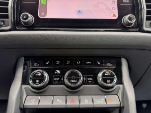 Grey Skoda Kodiaq 2023 in Kaunas, with an engine capacity of 1.50 L and mileage of 163 thousand km for 26900 €, photo 26 on AUTOMOTO.COM.LV