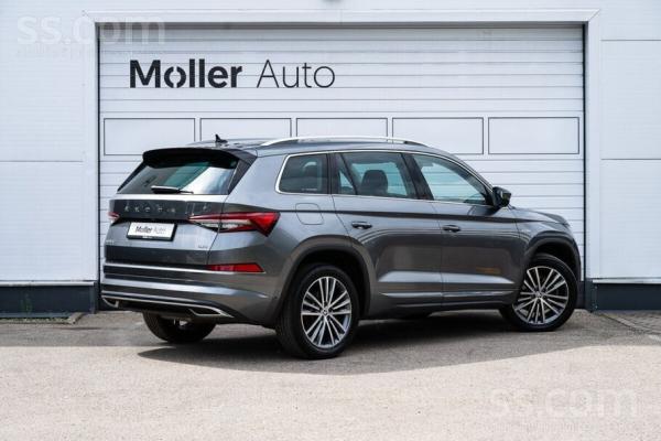 Pelēks Skoda Kodiaq 2023 Rīga, ar dzinēja tilpumu 2.00 L un nobraukumu 132 tūkst. km par 31950 €, foto 3 vietnē AUTOMOTO.COM.LV