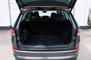 Серый Шкода Kodiaq 2023 в Рига, объемом двигателя 2.00 л и пробегом 132 тыс. км за 31950 €, фото 22 на AUTOMOTO.COM.LV