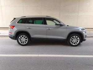 Серый Шкода Kodiaq 2023 в Калвария, объемом двигателя 1.50 л и пробегом 128 тыс. км за 27528 €, фото 6 на AUTOMOTO.COM.LV