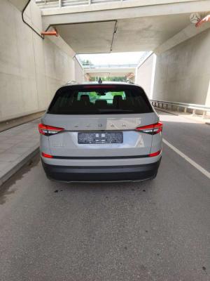 Серый Шкода Kodiaq 2023 в Калвария, объемом двигателя 1.50 л и пробегом 128 тыс. км за 27528 €, фото 10 на AUTOMOTO.COM.LV
