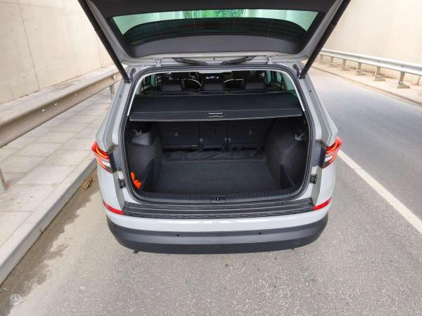 Серый Шкода Kodiaq 2023 в Калвария, объемом двигателя 1.50 л и пробегом 128 тыс. км за 27528 €, фото 10 на AUTOMOTO.COM.LV