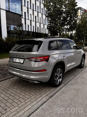 Pelēks Skoda Kodiaq 2023 Rīga, ar dzinēja tilpumu 1.50 L un nobraukumu 76 tūkst. km par 28990 €, foto 6 vietnē AUTOMOTO.COM.LV