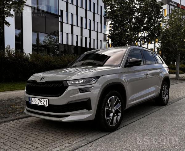 Pelēks Skoda Kodiaq 2023 Rīga, ar dzinēja tilpumu 1.50 L un nobraukumu 76 tūkst. km par 28990 €, foto 8 vietnē AUTOMOTO.COM.LV