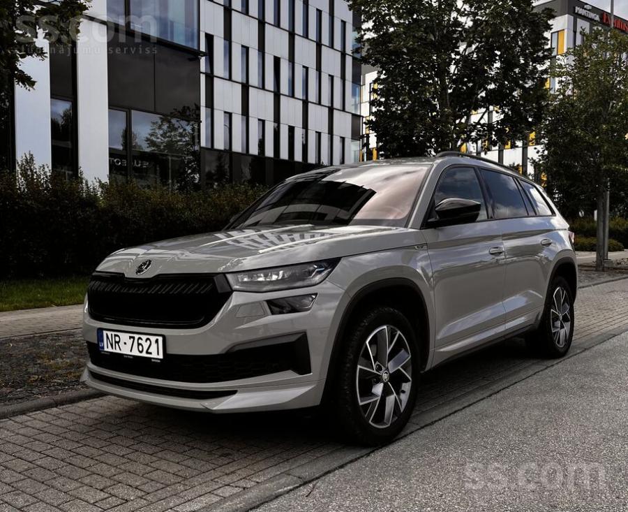Pelēks Skoda Kodiaq 2023 Rīga, ar dzinēja tilpumu 1.50 L un nobraukumu 76 tūkst. km par 28990 €, foto 9 vietnē AUTOMOTO.COM.LV