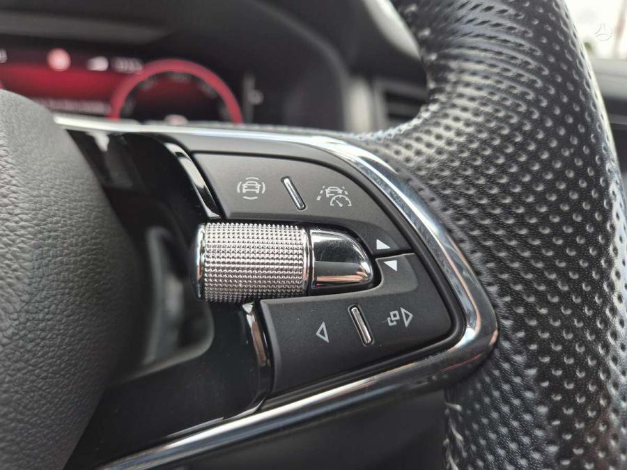 Pelēks Skoda Kodiaq 2023 Šauļi, ar dzinēja tilpumu 1.97 L un nobraukumu 176 tūkst. km par 29200 €, foto 24 vietnē AUTOMOTO.COM.LV