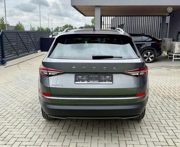 Pelēks Skoda Kodiaq 2023 Viļņa, ar dzinēja tilpumu 1.97 L un nobraukumu 145 tūkst. km par 25290 €, foto 6 vietnē AUTOMOTO.COM.LV