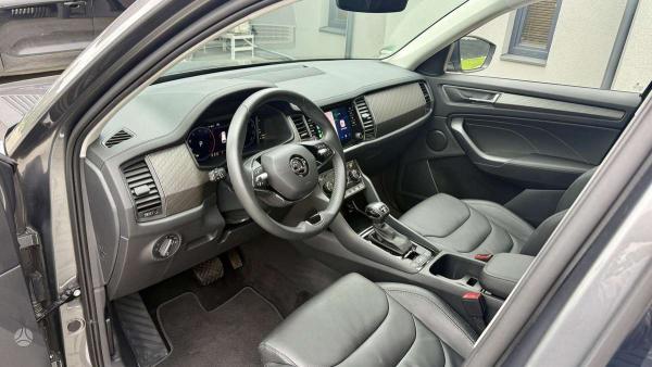 Pelēks Skoda Kodiaq 2023 Viļņa, ar dzinēja tilpumu 1.97 L un nobraukumu 145 tūkst. km par 25290 €, foto 8 vietnē AUTOMOTO.COM.LV