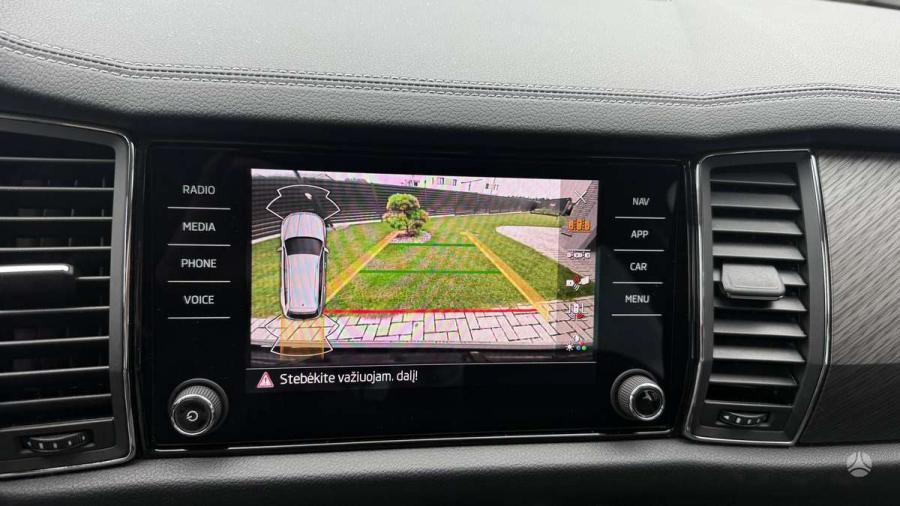 Grey Skoda Kodiaq 2023 in Vilnius, with an engine capacity of 1.97 L and mileage of 145 thousand km for 25290 €, photo 16 on AUTOMOTO.COM.LV