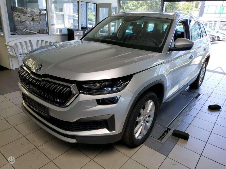 Серый Шкода Kodiaq 2023 в Каунас, объемом двигателя 1.97 л и пробегом 131 тыс. км за 23699 €, фото 3 на AUTOMOTO.COM.LV