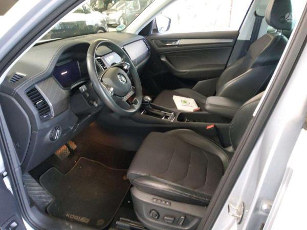 Pelēks Skoda Kodiaq 2023 Kauņa, ar dzinēja tilpumu 1.97 L un nobraukumu 131 tūkst. km par 23699 €, foto 5 vietnē AUTOMOTO.COM.LV