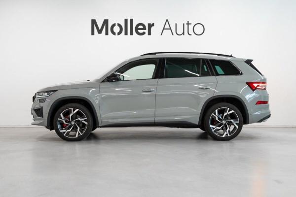 Grey Skoda Kodiaq 2023 in Vilnius, with an engine capacity of 2.00 L and mileage of 125 thousand km for 35500 €, photo 2 on AUTOMOTO.COM.LV