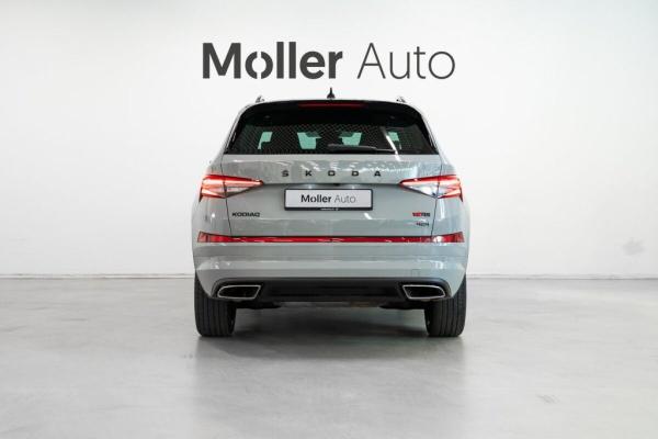 Grey Skoda Kodiaq 2023 in Vilnius, with an engine capacity of 2.00 L and mileage of 125 thousand km for 35500 €, photo 6 on AUTOMOTO.COM.LV