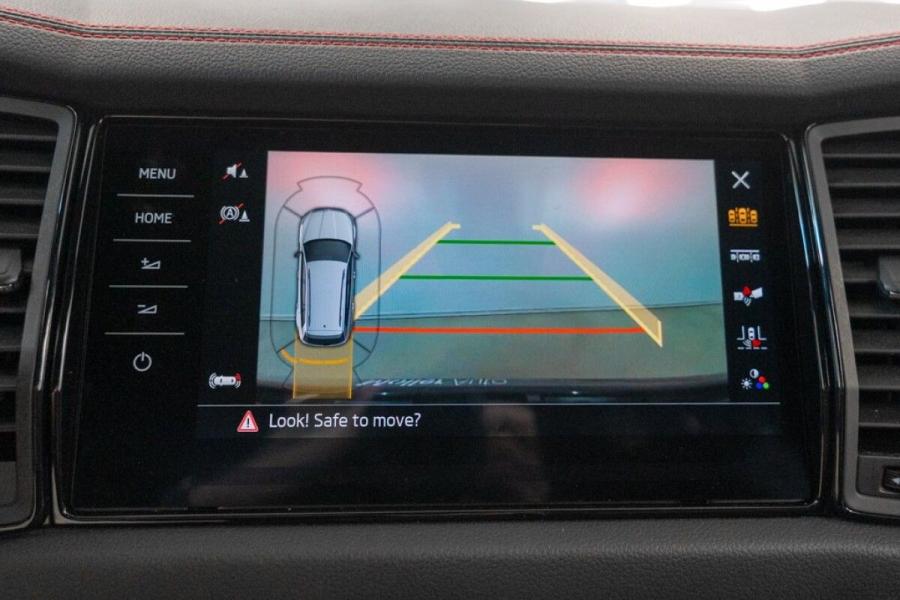 Серый Шкода Kodiaq 2023 в Вильнюс, объемом двигателя 2.00 л и пробегом 125 тыс. км за 35500 €, фото 14 на AUTOMOTO.COM.LV