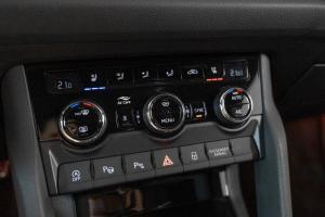 Серый Шкода Kodiaq 2023 в Вильнюс, объемом двигателя 2.00 л и пробегом 125 тыс. км за 35500 €, фото 19 на AUTOMOTO.COM.LV