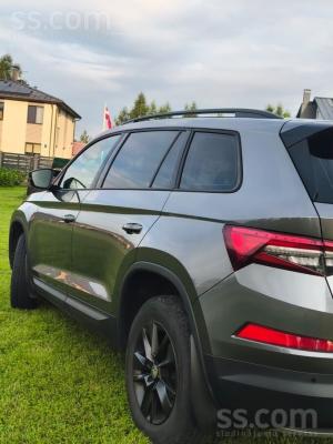 Pelēks Skoda Kodiaq 2023 Rīga, ar dzinēja tilpumu 1.50 L un nobraukumu 62 tūkst. km par 27000 €, foto 7 vietnē AUTOMOTO.COM.LV