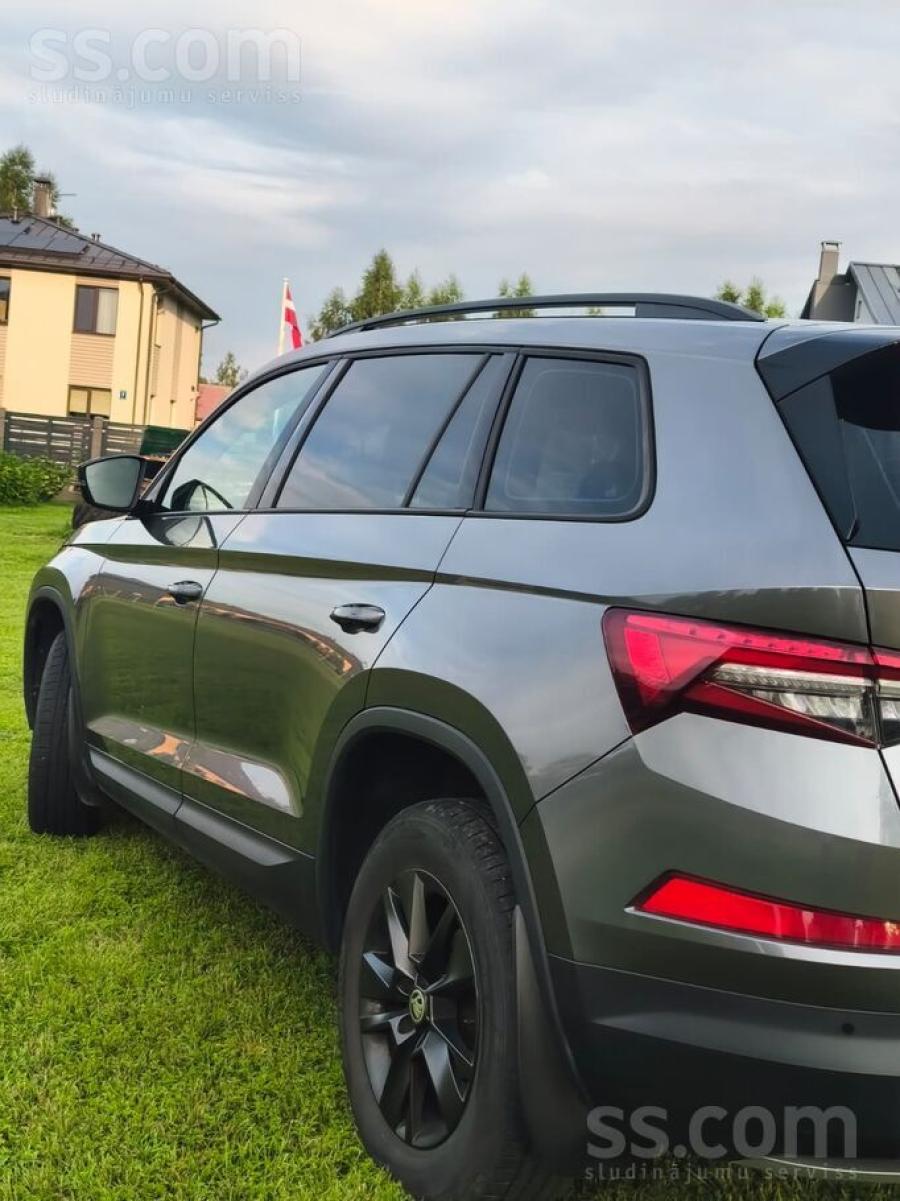 Pelēks Skoda Kodiaq 2023 Rīga, ar dzinēja tilpumu 1.50 L un nobraukumu 62 tūkst. km par 27000 €, foto 7 vietnē AUTOMOTO.COM.LV