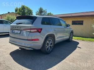Серый Шкода Kodiaq 2023 в Рига, объемом двигателя 1.50 л и пробегом 61 тыс. км за 29500 €, фото 6 на AUTOMOTO.COM.LV