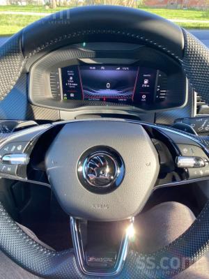 Серый Шкода Kodiaq 2023 в Рига, объемом двигателя 1.50 л и пробегом 61 тыс. км за 29500 €, фото 8 на AUTOMOTO.COM.LV