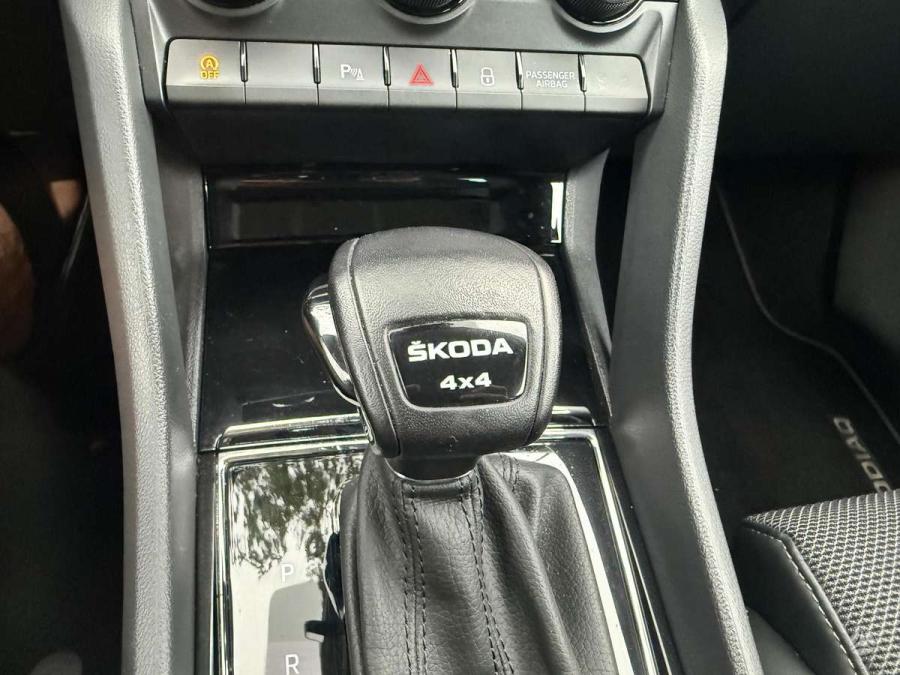 Серый Шкода Kodiaq 2023 в Таураге, объемом двигателя 1.97 л и пробегом 167 тыс. км за 24999 €, фото 26 на AUTOMOTO.COM.LV