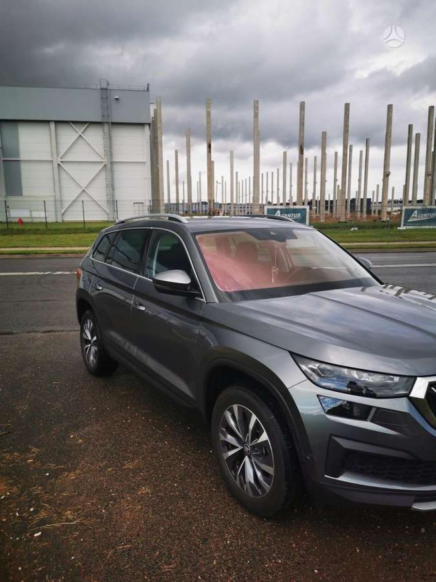 Серый Шкода Kodiaq 2023 в Каунас, объемом двигателя 1.97 л и пробегом 40 тыс. км за 34500 €, фото 3 на AUTOMOTO.COM.LV