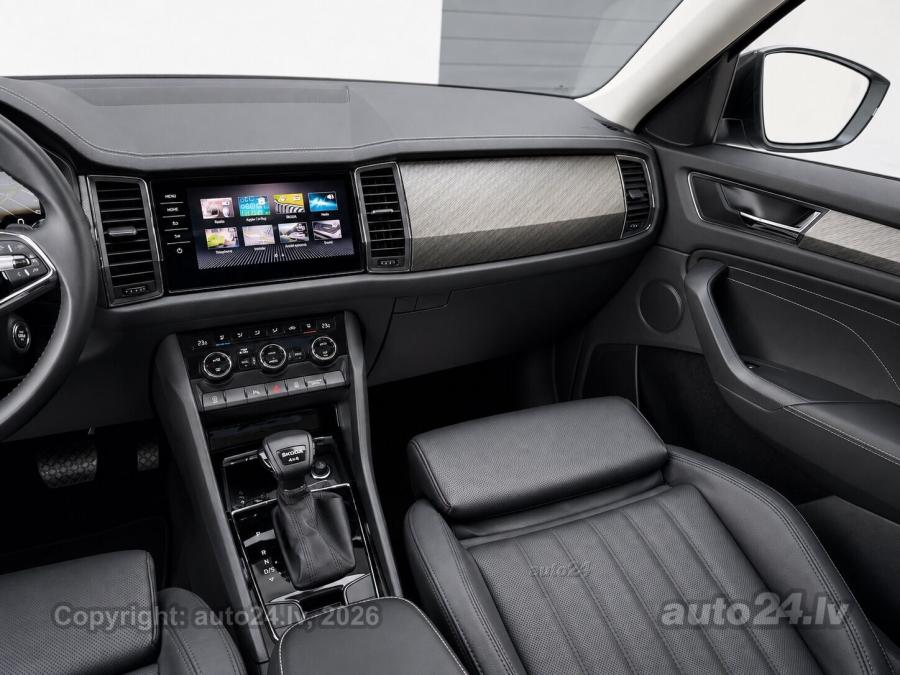 Серый Шкода Kodiaq 2023 в Пярну, объемом двигателя 2.00 л и пробегом 132 тыс. км за 29990 €, фото 10 на AUTOMOTO.COM.LV