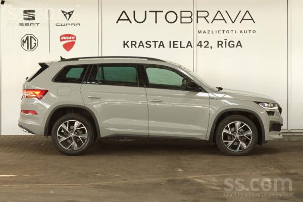 Серый Шкода Kodiaq 2023 в Рига, объемом двигателя 1.50 л и пробегом 119 тыс. км за 26400 €, фото 5 на AUTOMOTO.COM.LV