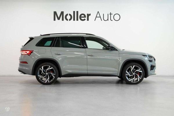 Серый Шкода Kodiaq 2023 в Вильнюс, объемом двигателя 2.00 л и пробегом 125 тыс. км за 35500 €, фото 4 на AUTOMOTO.COM.LV