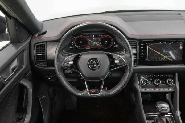 Серый Шкода Kodiaq 2023 в Вильнюс, объемом двигателя 2.00 л и пробегом 125 тыс. км за 35500 €, фото 9 на AUTOMOTO.COM.LV