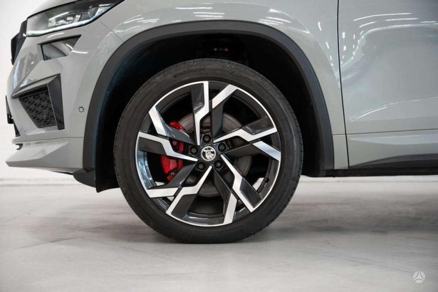 Grey Skoda Kodiaq 2023 in Vilnius, with an engine capacity of 2.00 L and mileage of 125 thousand km for 35500 €, photo 30 on AUTOMOTO.COM.LV