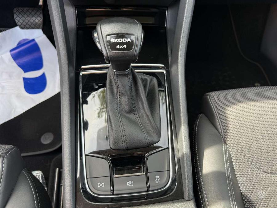 Серый Шкода Kodiaq 2023 в Таураге, объемом двигателя 1.97 л и пробегом 150 тыс. км за 24900 €, фото 26 на AUTOMOTO.COM.LV