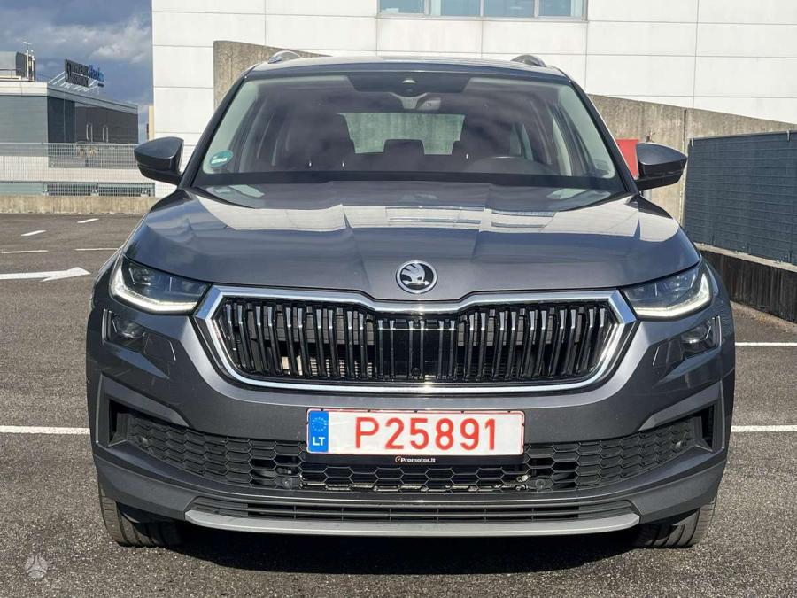 Серый Шкода Kodiaq 2023 в Вильнюс, объемом двигателя 1.97 л и пробегом 213 тыс. км за 23900 €, фото 4 на AUTOMOTO.COM.LV