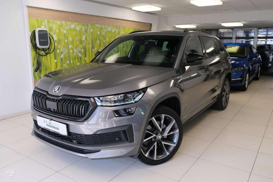 Grey Skoda Kodiaq 2023 in Vilnius, with an engine capacity of 1.97 L and mileage of 122 thousand km for 31900 €, photo 1 on AUTOMOTO.COM.LV