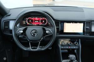 Grey Skoda Kodiaq 2023 in Vilnius, with an engine capacity of 1.97 L and mileage of 122 thousand km for 31900 €, photo 6 on AUTOMOTO.COM.LV