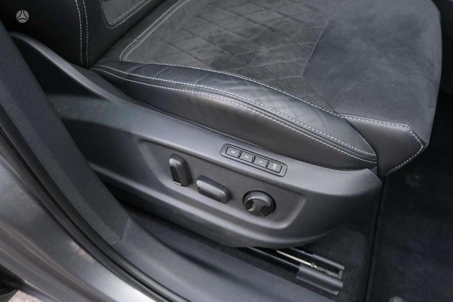 Grey Skoda Kodiaq 2023 in Vilnius, with an engine capacity of 1.97 L and mileage of 122 thousand km for 31900 €, photo 30 on AUTOMOTO.COM.LV
