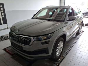 Grey Skoda Kodiaq 2023 in Kaunas, with an engine capacity of 1.97 L and mileage of 140 thousand km for 23999 €, photo  on AUTOMOTO.COM.LV