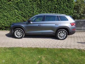Серый Шкода Kodiaq 2023 в Калвария, объемом двигателя 1.50 л и пробегом 142 тыс. км за 23898 €, фото 3 на AUTOMOTO.COM.LV
