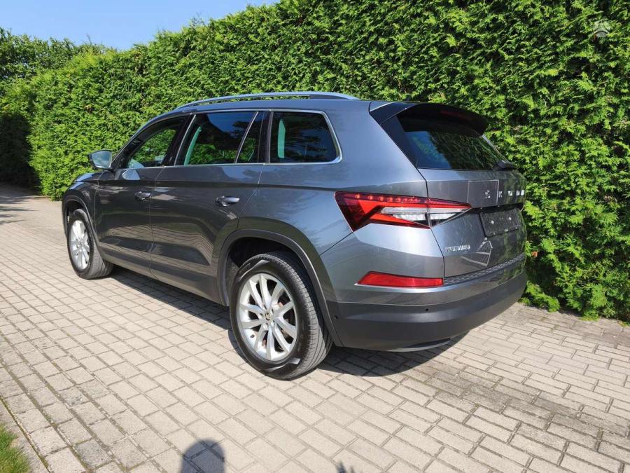 Серый Шкода Kodiaq 2023 в Калвария, объемом двигателя 1.50 л и пробегом 142 тыс. км за 23898 €, фото 4 на AUTOMOTO.COM.LV
