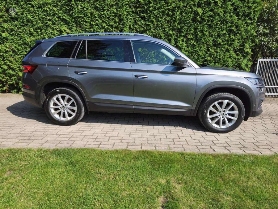 Серый Шкода Kodiaq 2023 в Калвария, объемом двигателя 1.50 л и пробегом 142 тыс. км за 23898 €, фото 8 на AUTOMOTO.COM.LV