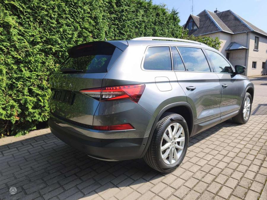 Серый Шкода Kodiaq 2023 в Калвария, объемом двигателя 1.50 л и пробегом 142 тыс. км за 23898 €, фото 9 на AUTOMOTO.COM.LV