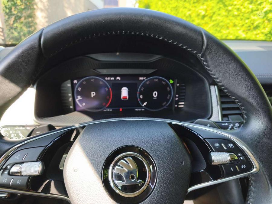 Серый Шкода Kodiaq 2023 в Калвария, объемом двигателя 1.50 л и пробегом 142 тыс. км за 23898 €, фото 19 на AUTOMOTO.COM.LV