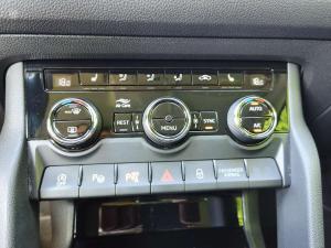 Серый Шкода Kodiaq 2023 в Калвария, объемом двигателя 1.50 л и пробегом 142 тыс. км за 23898 €, фото 23 на AUTOMOTO.COM.LV