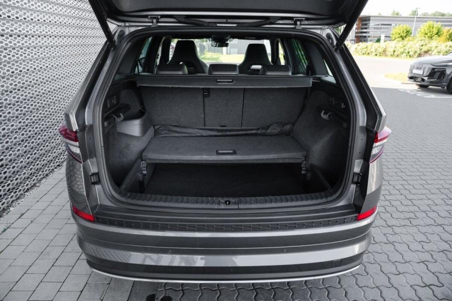 Серый Шкода Kodiaq 2023 в Марупе, объемом двигателя 2.00 л и пробегом 143 тыс. км за 31700 €, фото 29 на AUTOMOTO.COM.LV