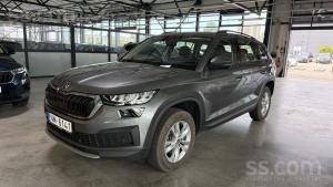 Серый Шкода Kodiaq 2023 в Рига, объемом двигателя 2.00 л и пробегом 61 тыс. км за 27900 €, фото  на AUTOMOTO.COM.LV
