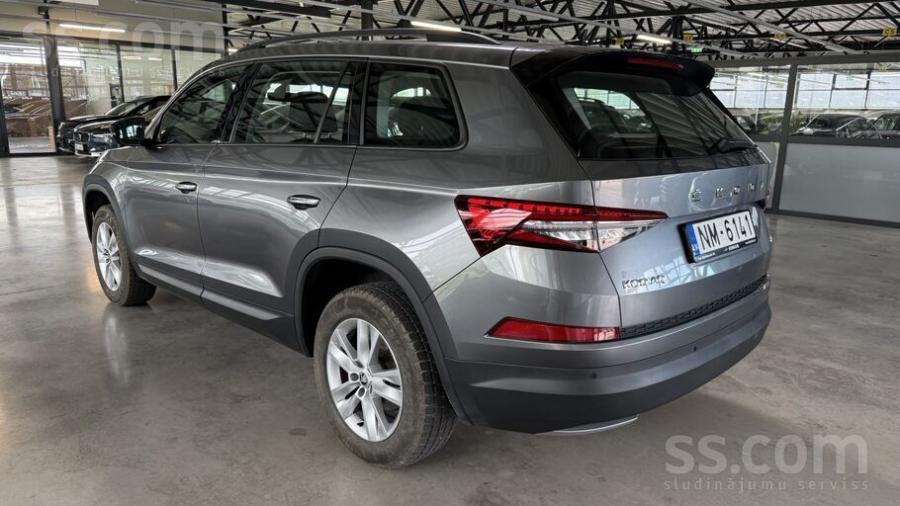 Pelēks Skoda Kodiaq 2023 Rīga, ar dzinēja tilpumu 2.00 L un nobraukumu 61 tūkst. km par 27900 €, foto 4 vietnē AUTOMOTO.COM.LV