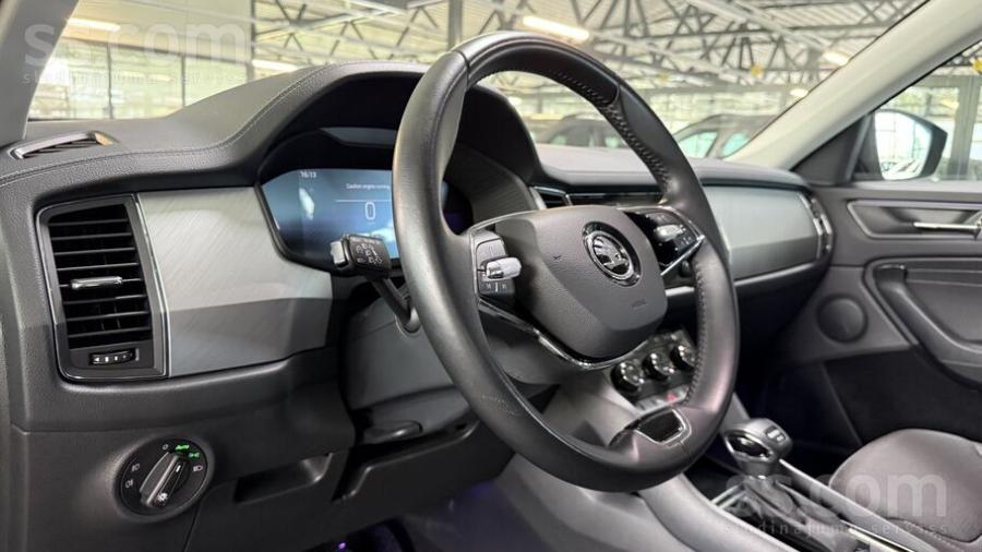 Серый Шкода Kodiaq 2023 в Рига, объемом двигателя 2.00 л и пробегом 61 тыс. км за 27900 €, фото 17 на AUTOMOTO.COM.LV
